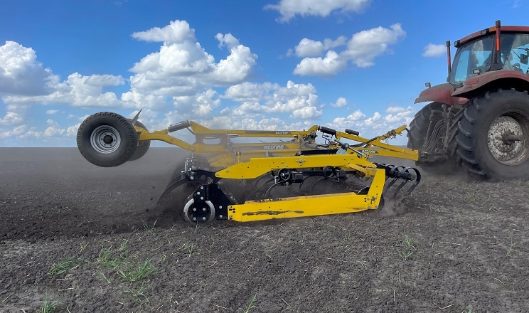 Компактор SWIFTER SO8000F виконує сім операцій за один прохід - AgroTimes