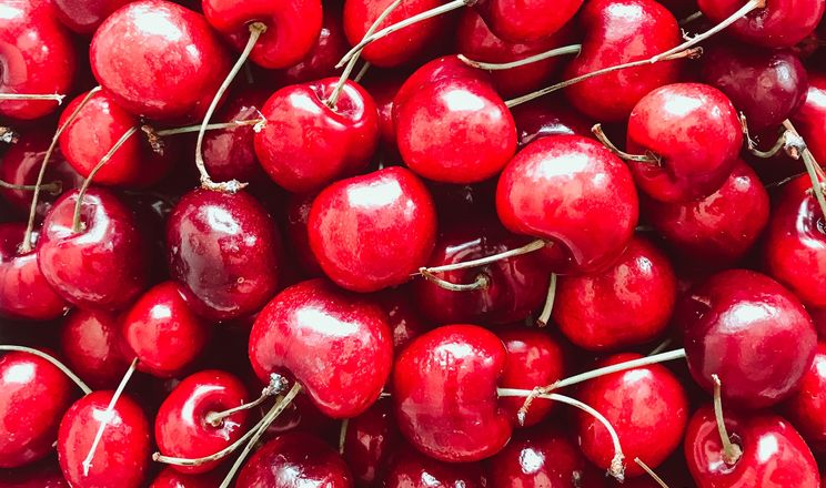 Покупці скаржаться на «геноцидні» ціни на черешню - AgroTimes