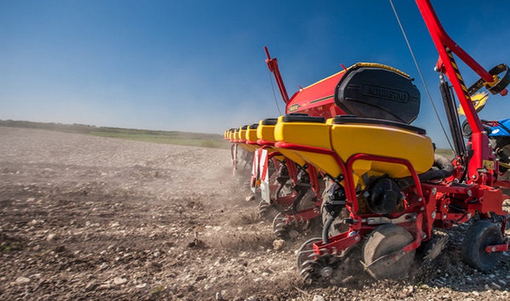 Tempo TPL використовує пристрій Гілстрінга та контролює висів у кожному рядку - AgroTimes