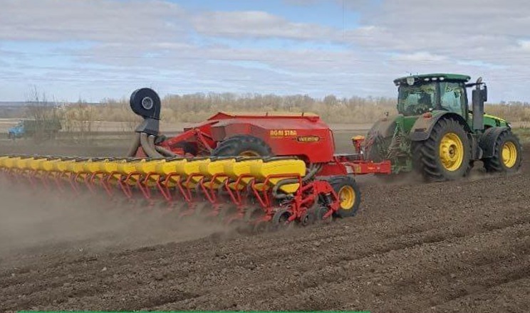 Завдяки теплій весні в «Агротрейд» випереджають графік посівної - AgroTimes