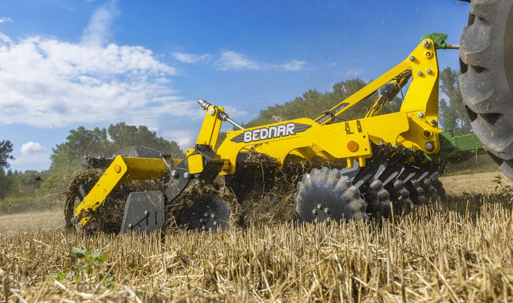 Компанія Bednar відкриє склад запчастин під Києвом - AgroTimes