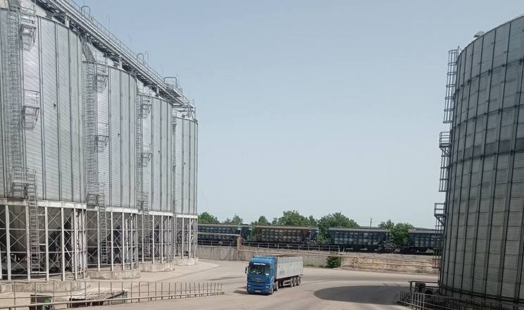 Елеватор Kernel на Хмельниччині приймає зерно нового врожаю - AgroTimes